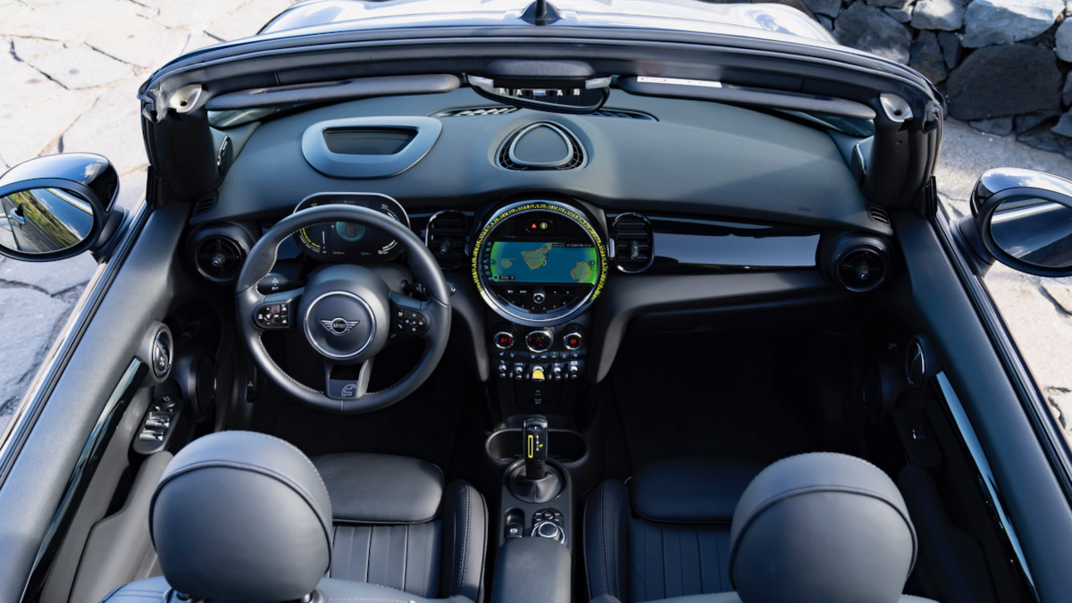 Mini bringt mit dem Cooper SE Cabrio ein Elektro-Cabrio auf den Markt ...