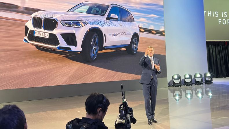 BMW-Chef Oliver Zipse: Darum richtet er den Blick nach Japan ...